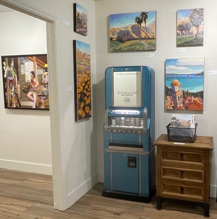 Art-o-mat® – Minerva's Art Gallery